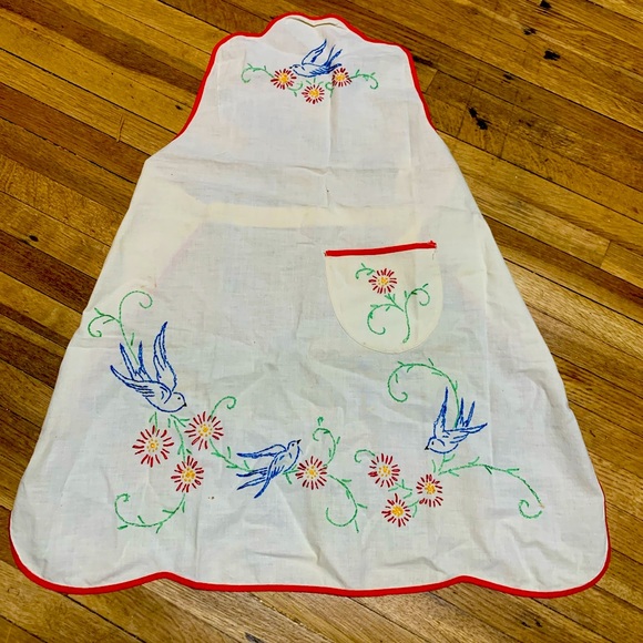 Kitchen | Vintage Apron Embroidered With Flowers Birds | Poshmark